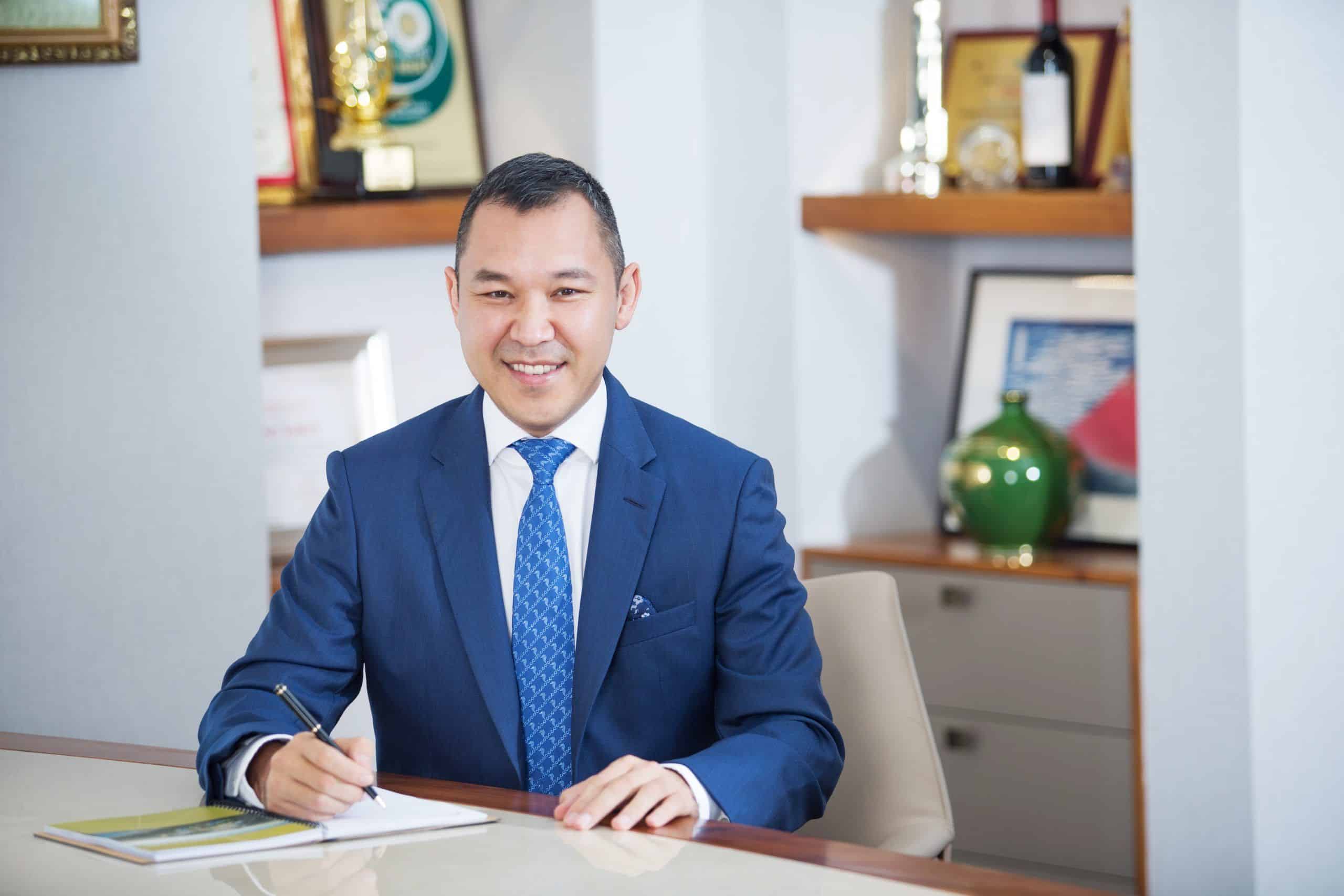 LETTER OF CHAIRMAN OF THE BOARD: Living with the epidemic, our road ...